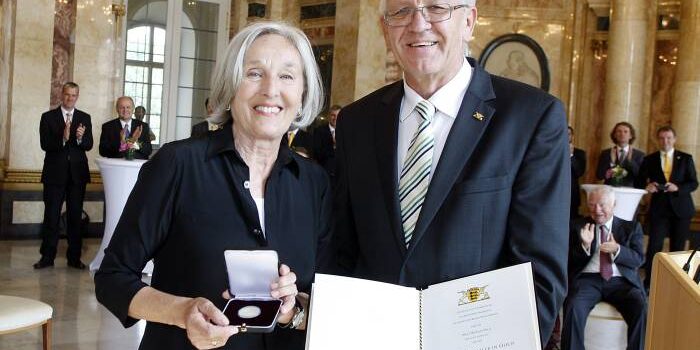 Staufermedaille für Familienunternehmerin Renate Pilz • Die News