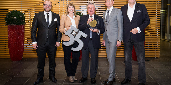 Prof. Klaus Fischer erhält Award für sein Lebenswerk • Die News