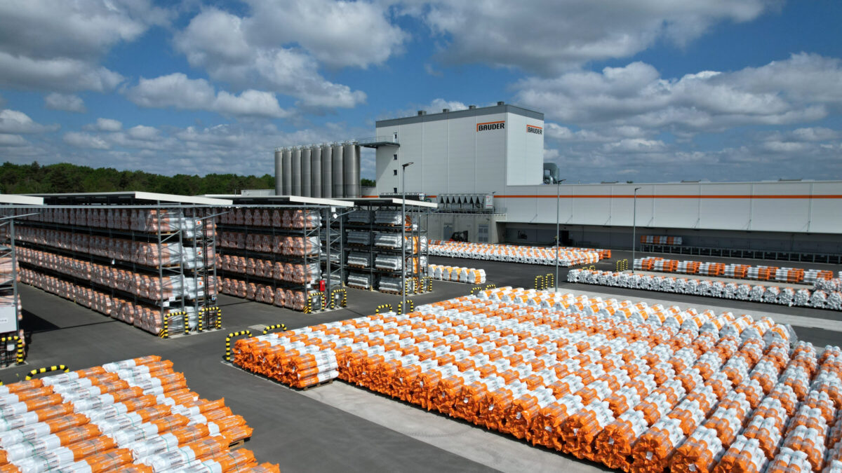 Bauder eröffnet modernste Produktionsanlage Europas • Die News